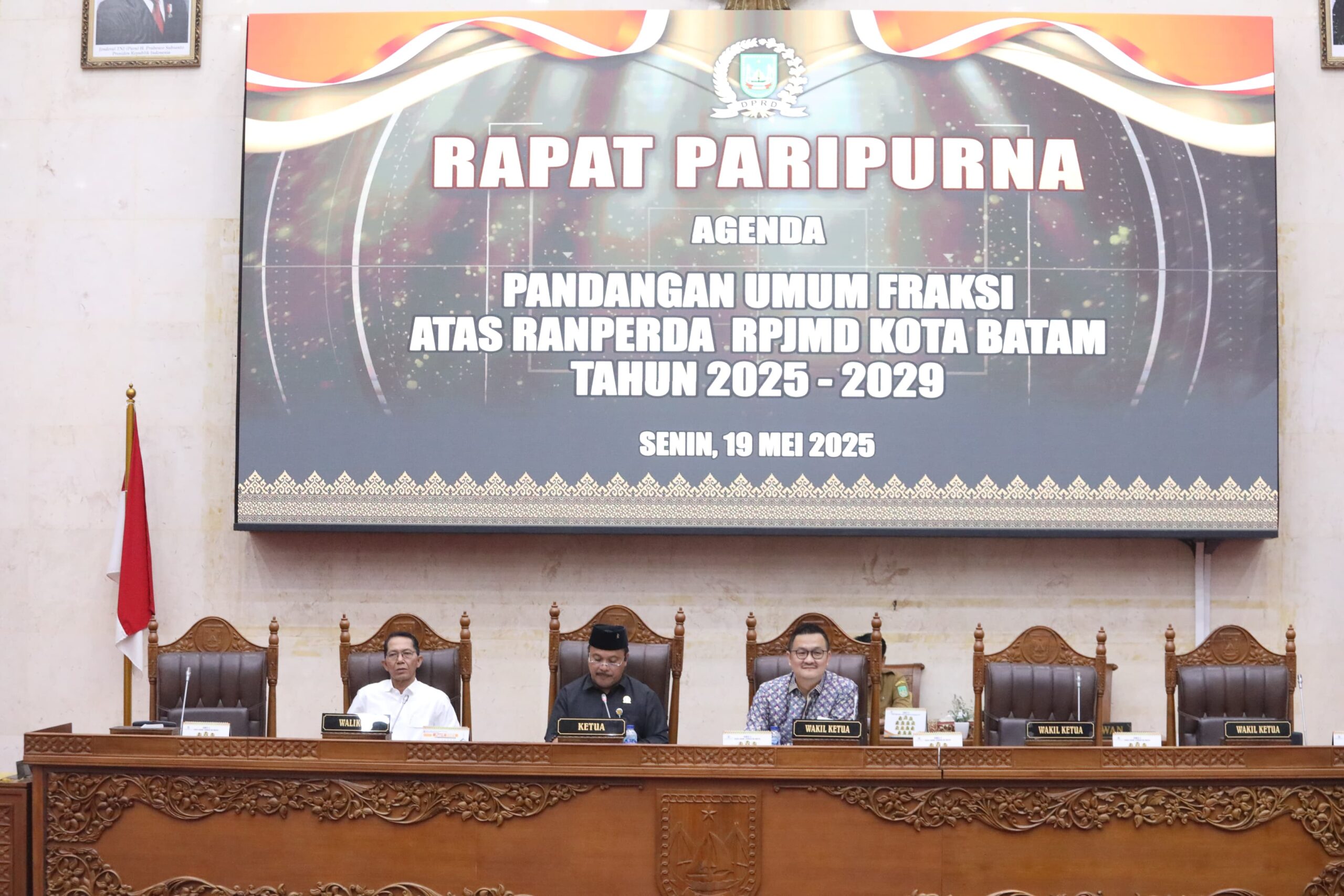 Fraksi-fraksi di DPRD Kota Batam Beri Catatan Atas Ranperda RPJMD 2025-2029 - Sekretariat DPRD ...