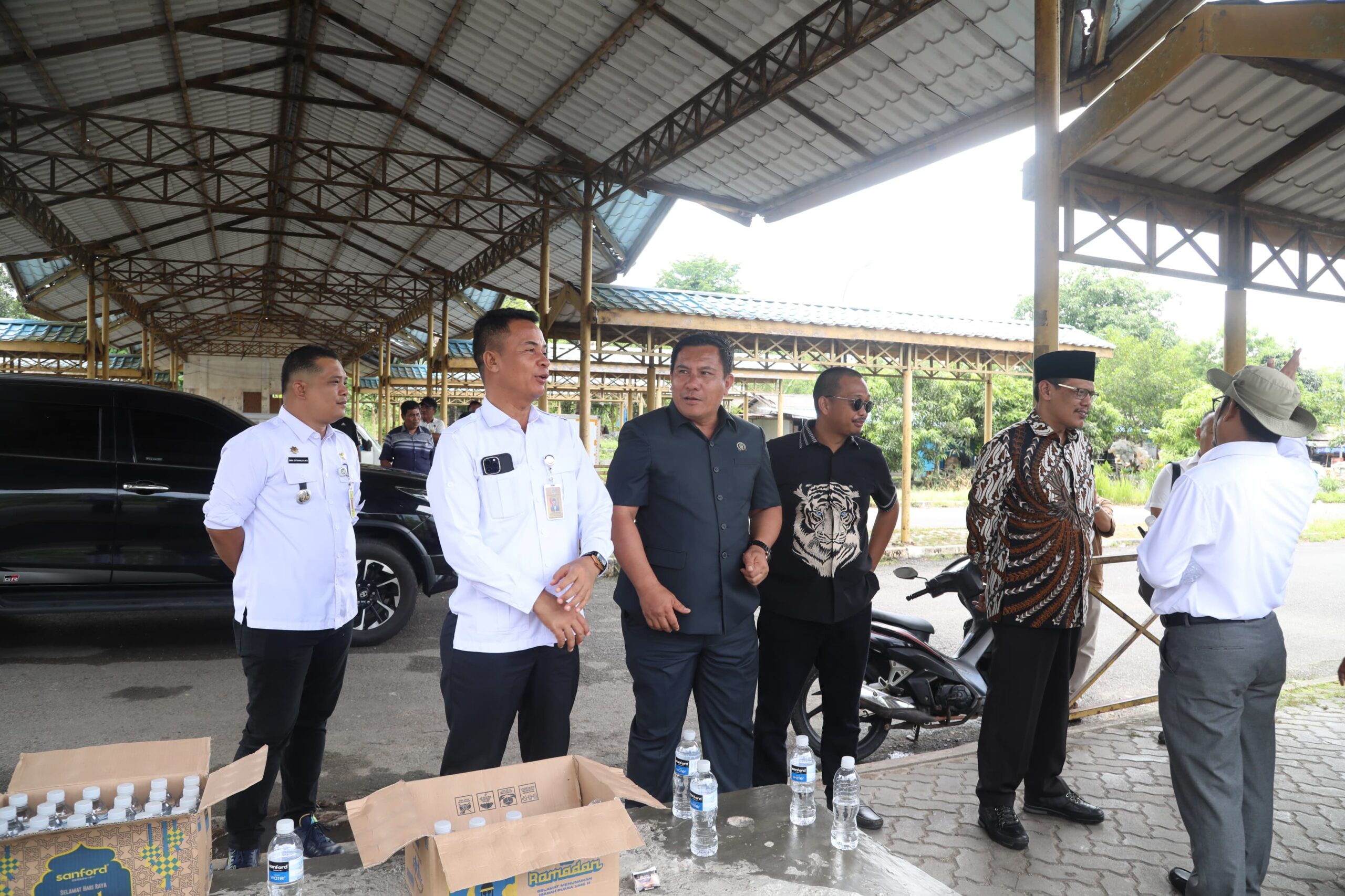 Ketua DPRD Bersama Wako dan Wawako Batam Tinjau Ruas Jalan Rusak Menuju ...